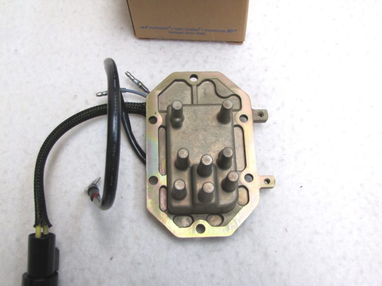 OMC/Johnson/Evinrude Rectifier & Regulator 0586271 | Express Marine