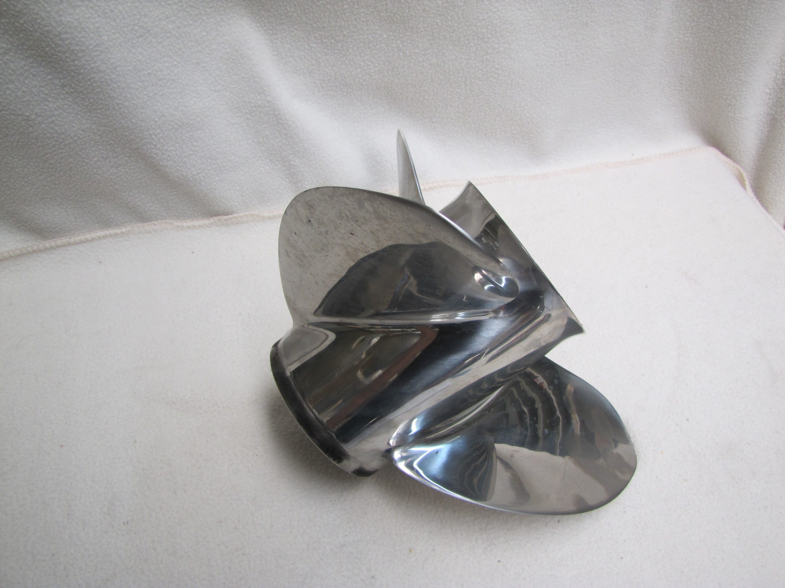 Solas Rubex Hydro 3 Blade 13-7/8×19 Stainless Steel Propeller 9581-139 ...